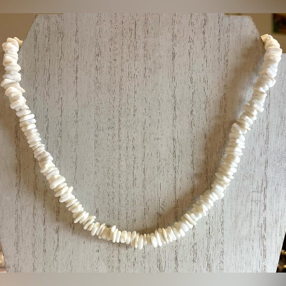 Jewelry | Vintage White Puka Shell Necklace | Poshmark